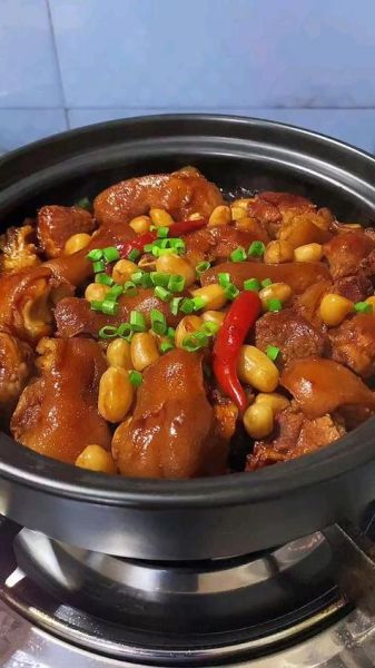 花生焖猪手怎么做_花生焖猪手要焯水吗-第2张图片-山城妙识