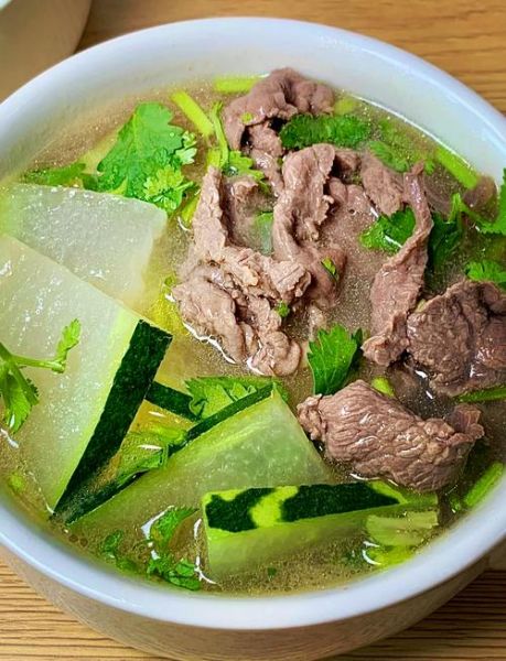 冬瓜炖牛肉怎么做_冬瓜炖牛肉要焯水吗-第1张图片-山城妙识