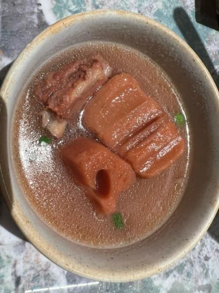 莲菜排骨汤的做法大全_莲菜排骨汤怎么炖才白-第3张图片-山城妙识