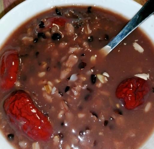 黑米饭怎么煮_黑米饭减肥功效-第1张图片-山城妙识