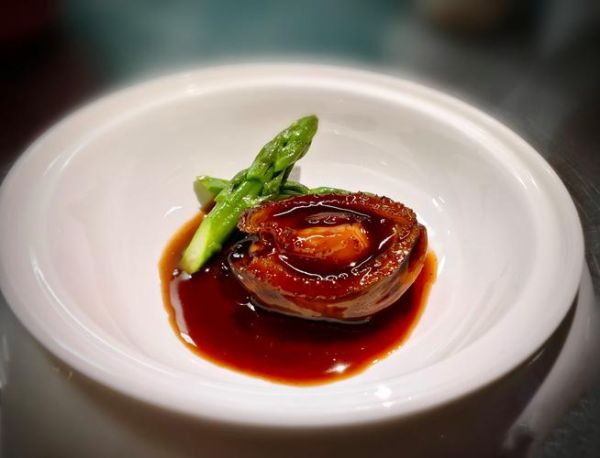 鲍鱼与什么搭配最佳_鲍鱼最佳搭配食材有哪些-第1张图片-山城妙识