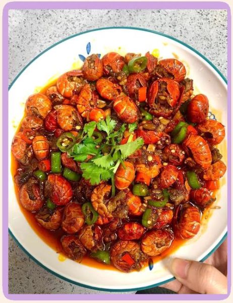 麻辣虾尾怎么炒_麻辣虾尾炒多久才入味-第2张图片-山城妙识