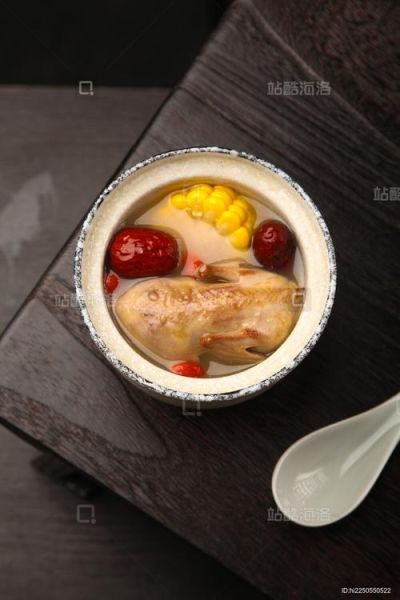 鹌鹑煲汤的做法大全_鹌鹑汤怎么炖最营养-第1张图片-山城妙识
