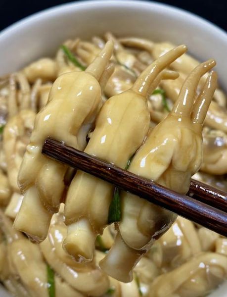 葱油蛏子怎么做_葱油蛏子焯水多久-第1张图片-山城妙识