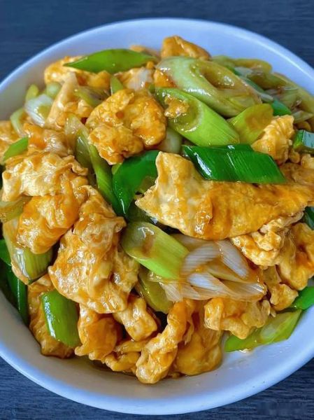 香葱炒鸡蛋怎么做_香葱炒鸡蛋热量高吗-第3张图片-山城妙识