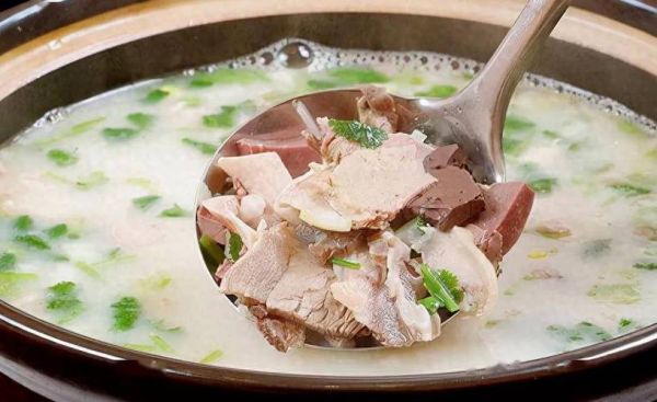 羊肉汤怎么炖才不膻_正宗羊肉汤做法视频全过程-第1张图片-山城妙识