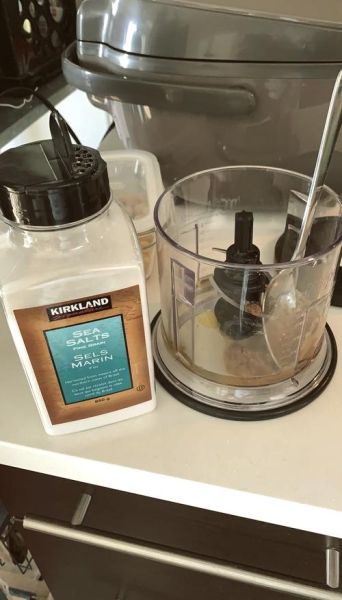 鹰嘴豆泥怎么做_鹰嘴豆泥需要泡多久-第1张图片-山城妙识