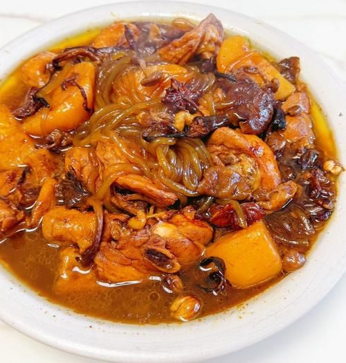 鸡肉炖蘑菇是什么菜系_东北菜还是家常菜-第1张图片-山城妙识