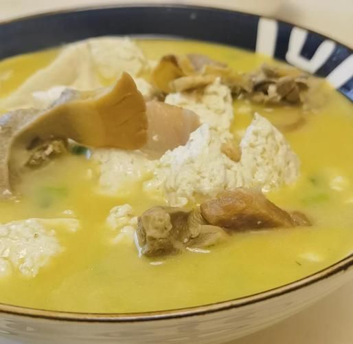 河蚌豆腐汤怎么做_河蚌豆腐汤的功效与禁忌-第1张图片-山城妙识