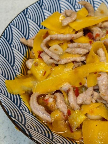 黄胡萝卜怎么做好吃_黄胡萝卜的家常做法-第1张图片-山城妙识