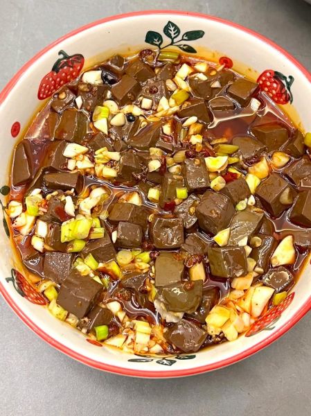 麻辣鸭血怎么做_鸭血怎么煮才嫩-第1张图片-山城妙识