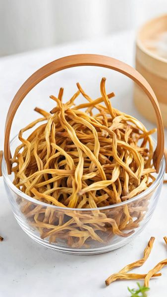 黄花菜怎么泡发才安全_干黄花菜要焯水吗-第1张图片-山城妙识 黄花菜怎么泡发才安全_干黄花菜要焯水吗-第1张图片-山城妙识