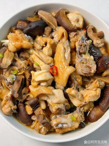 鲜香菇炖鸡香菇用焯水吗_焯水还是直接下锅-第2张图片-山城妙识 鲜香菇炖鸡香菇用焯水吗_焯水还是直接下锅-第2张图片-山城妙识
