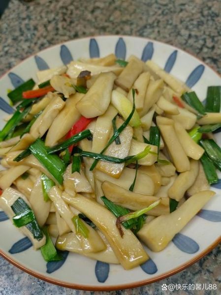 鸡腿菇怎么炒好吃_鸡腿菇最简单的做法-第3张图片-山城妙识