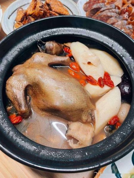 鸽子汤需要焯水吗_焯水后营养会流失吗-第1张图片-山城妙识