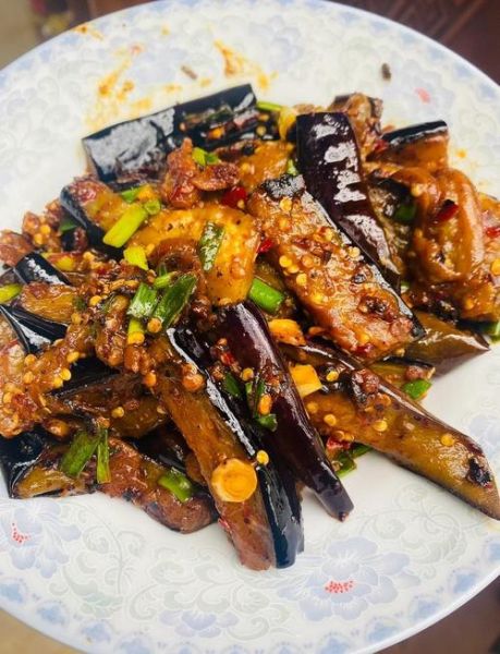 酱香茄子怎么做_酱香茄子家常做法大全-第1张图片-山城妙识