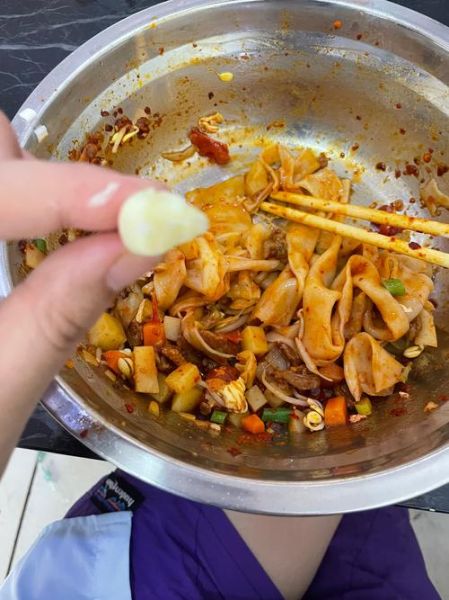 陕西油泼面香料配方是什么_正宗做法怎么做-第3张图片-山城妙识 陕西油泼面香料配方是什么_正宗做法怎么做-第3张图片-山城妙识