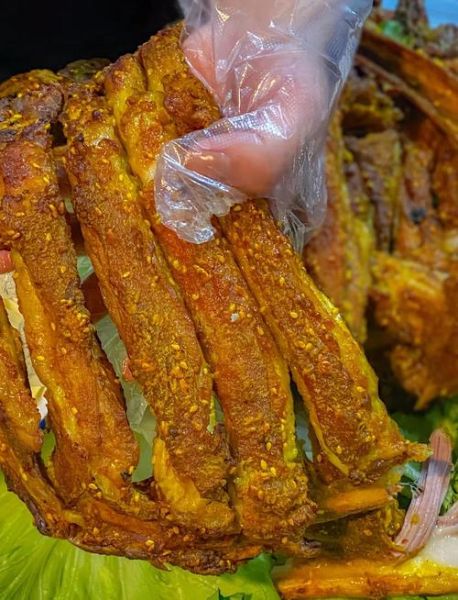 馕坑烤肉怎么做_馕坑烤肉和普通烤肉区别-第1张图片-山城妙识 馕坑烤肉怎么做_馕坑烤肉和普通烤肉区别-第1张图片-山城妙识