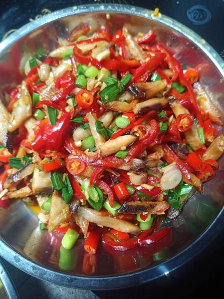 小炒肉怎么做才好吃_正宗小炒肉做法步骤-第1张图片-山城妙识