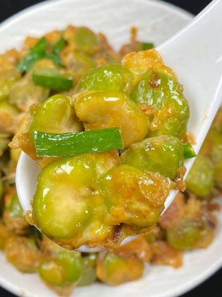 蚕豆炒鸡蛋怎么做_蚕豆炒鸡蛋的营养价值-第3张图片-山城妙识