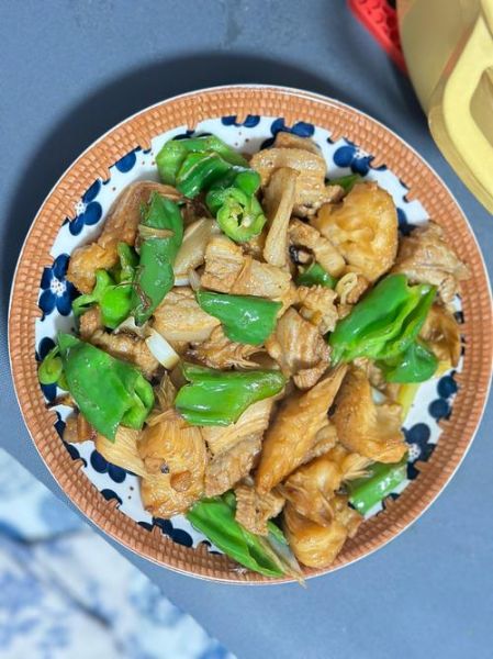 猴头菇炒肉怎么做好吃_猴头菇炒肉的家常做法-第3张图片-山城妙识 猴头菇炒肉怎么做好吃_猴头菇炒肉的家常做法-第3张图片-山城妙识