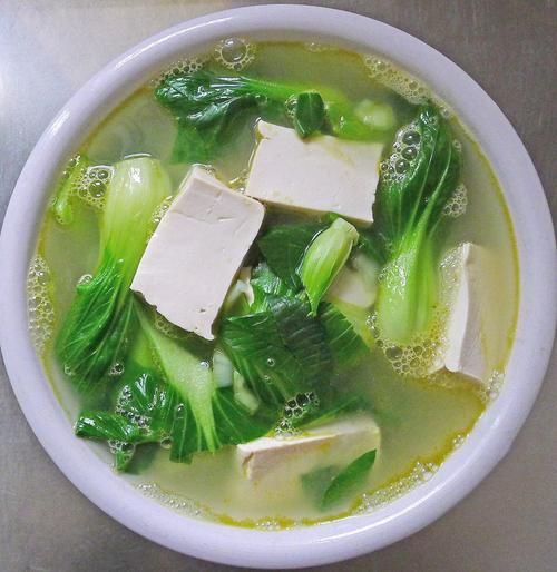 青菜豆腐汤怎么做_青菜豆腐汤图片大全-第1张图片-山城妙识