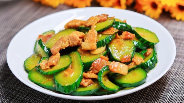 黄瓜炒肉片正宗四川味怎么做_家常川味黄瓜炒肉片技巧-第3张图片-山城妙识