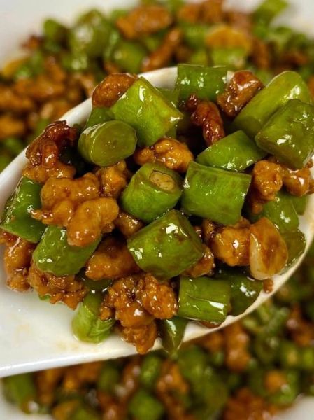 肉末豆角怎么炒好吃_肉末豆角的做法大全-第2张图片-山城妙识