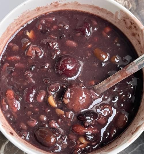 黑米粥怎么做最好吃_黑米粥怎么煮才软糯-第1张图片-山城妙识 黑米粥怎么做最好吃_黑米粥怎么煮才软糯-第1张图片-山城妙识