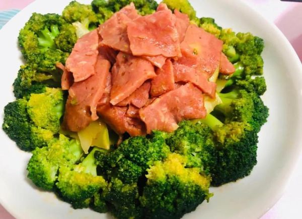 培根和什么菜搭配好吃_培根炒什么菜最香-第2张图片-山城妙识