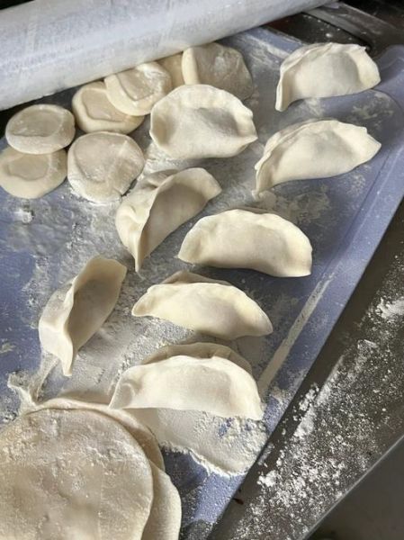 青椒肉馅饺子怎么调馅_青椒肉馅饺子怎么调馅才好吃-第2张图片-山城妙识 青椒肉馅饺子怎么调馅_青椒肉馅饺子怎么调馅才好吃-第2张图片-山城妙识