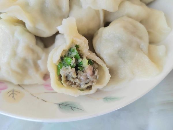 青椒肉馅饺子怎么调馅_青椒肉馅饺子怎么调馅才好吃-第3张图片-山城妙识 青椒肉馅饺子怎么调馅_青椒肉馅饺子怎么调馅才好吃-第3张图片-山城妙识