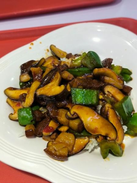 香菇肉片盖饭怎么做_香菇肉片盖饭热量高吗-第3张图片-山城妙识