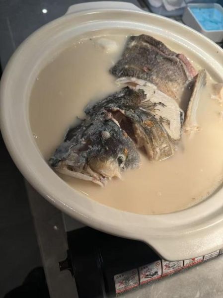 鱼头怎么做好吃_鱼头汤去腥技巧-第1张图片-山城妙识