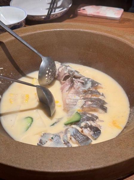 汽锅鱼怎么做_汽锅鱼做法视频教程-第1张图片-山城妙识