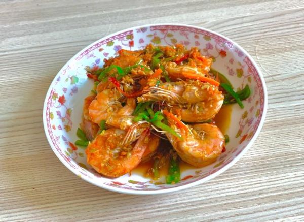 蒜蓉明虾怎么做_蒜蓉明虾怎么做好吃-第2张图片-山城妙识 蒜蓉明虾怎么做_蒜蓉明虾怎么做好吃-第2张图片-山城妙识