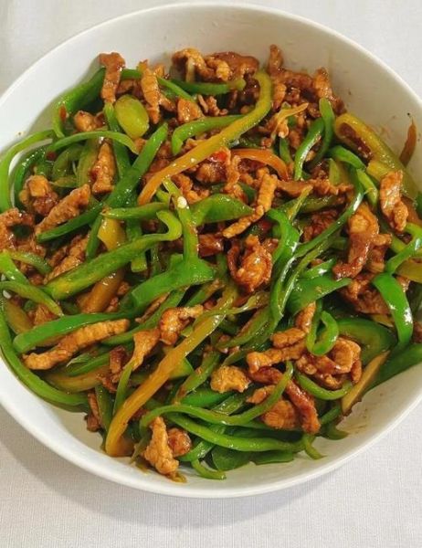 菜椒炒肉怎么炒好吃_家常做法步骤-第3张图片-山城妙识