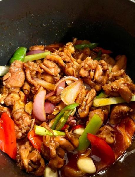 烧鸡公怎么做好吃_烧鸡公配料有哪些-第1张图片-山城妙识