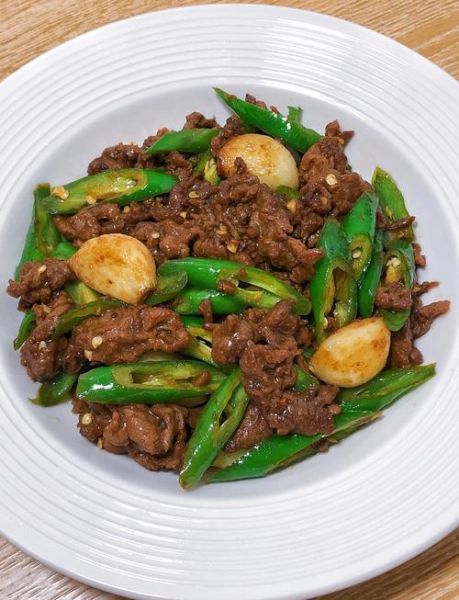 青蒜怎么炒好吃_青蒜做法大全图片-第1张图片-山城妙识