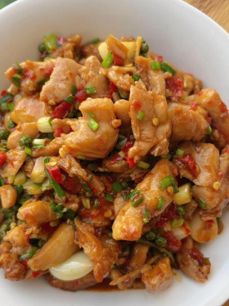 香辣鸡腿肉怎么做_香辣鸡腿肉腌制多久才入味-第1张图片-山城妙识