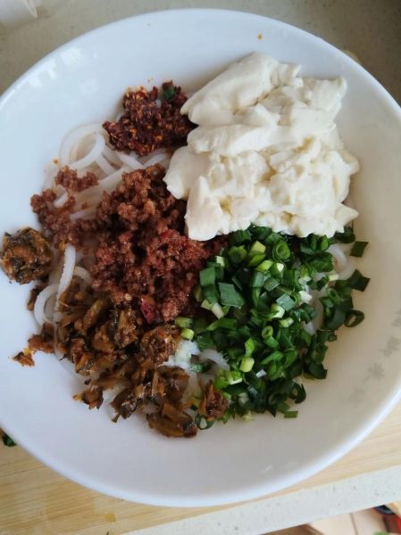 豆花米线怎么做_正宗豆花米线配方-第2张图片-山城妙识 豆花米线怎么做_正宗豆花米线配方-第2张图片-山城妙识