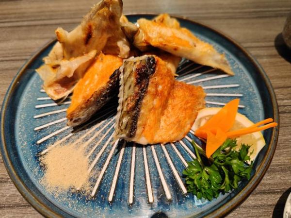 三文鱼头怎么做好吃_三文鱼头吃法大全-第3张图片-山城妙识 三文鱼头怎么做好吃_三文鱼头吃法大全-第3张图片-山城妙识