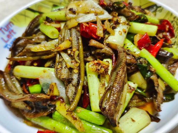 鳝鱼片怎么炒好吃_鳝鱼片的做法大全-第3张图片-山城妙识