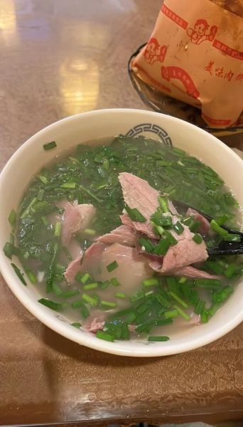 驴肉汤嘌呤高吗_痛风能不能喝驴肉汤-第1张图片-山城妙识