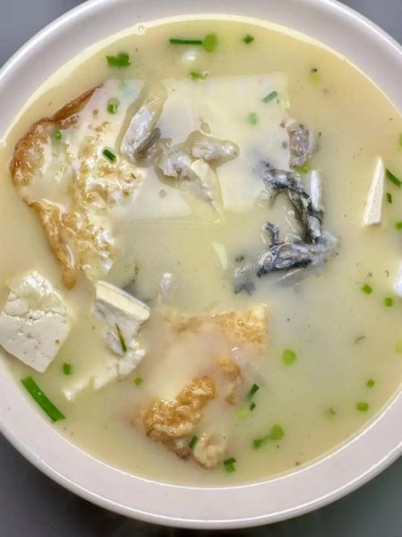 鱼头汤怎么做又浓又白_鱼头汤浓白秘诀-第2张图片-山城妙识