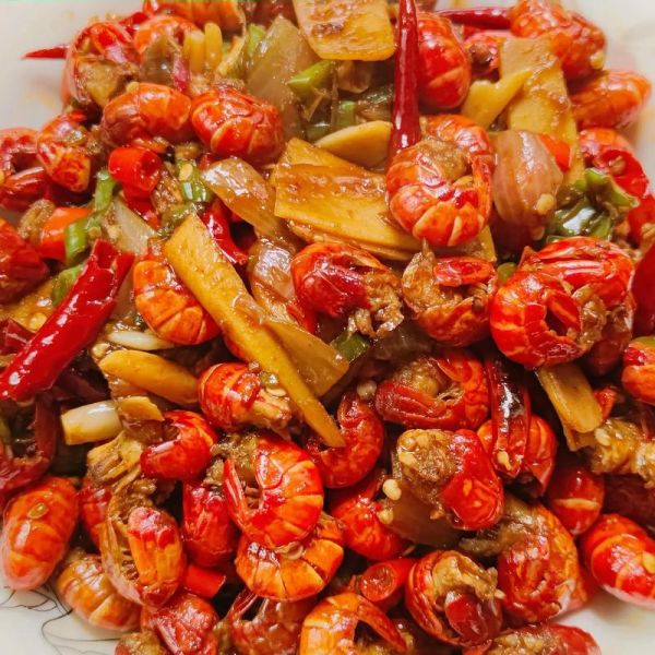 龙虾尾怎么做麻辣_麻辣龙虾尾的家常做法-第1张图片-山城妙识