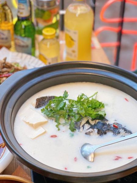 鱼头汤怎么做又浓又白_鱼头汤浓白秘诀-第3张图片-山城妙识