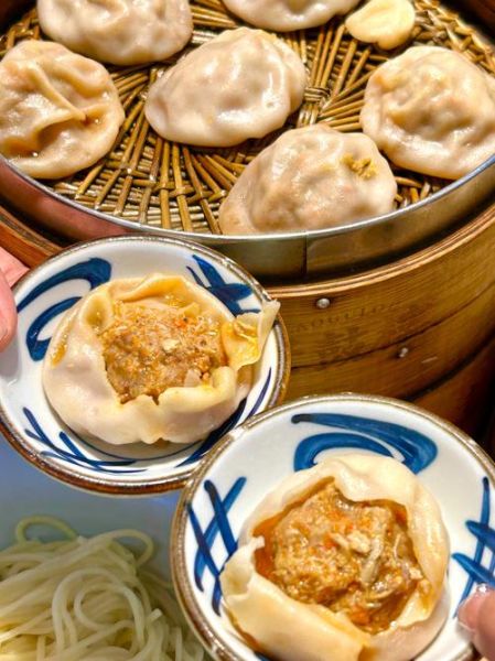 蟹黄汤包怎么做_蟹黄汤包做法窍门-第3张图片-山城妙识 蟹黄汤包怎么做_蟹黄汤包做法窍门-第3张图片-山城妙识