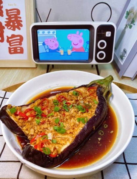 蒜蓉蒸茄子怎么做不黑_蒜蓉蒸茄子要蒸多久-第1张图片-山城妙识 蒜蓉蒸茄子怎么做不黑_蒜蓉蒸茄子要蒸多久-第1张图片-山城妙识