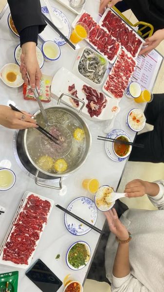新鲜牛肉火锅怎么做好吃_牛肉火锅汤底怎么做-第3张图片-山城妙识 新鲜牛肉火锅怎么做好吃_牛肉火锅汤底怎么做-第3张图片-山城妙识